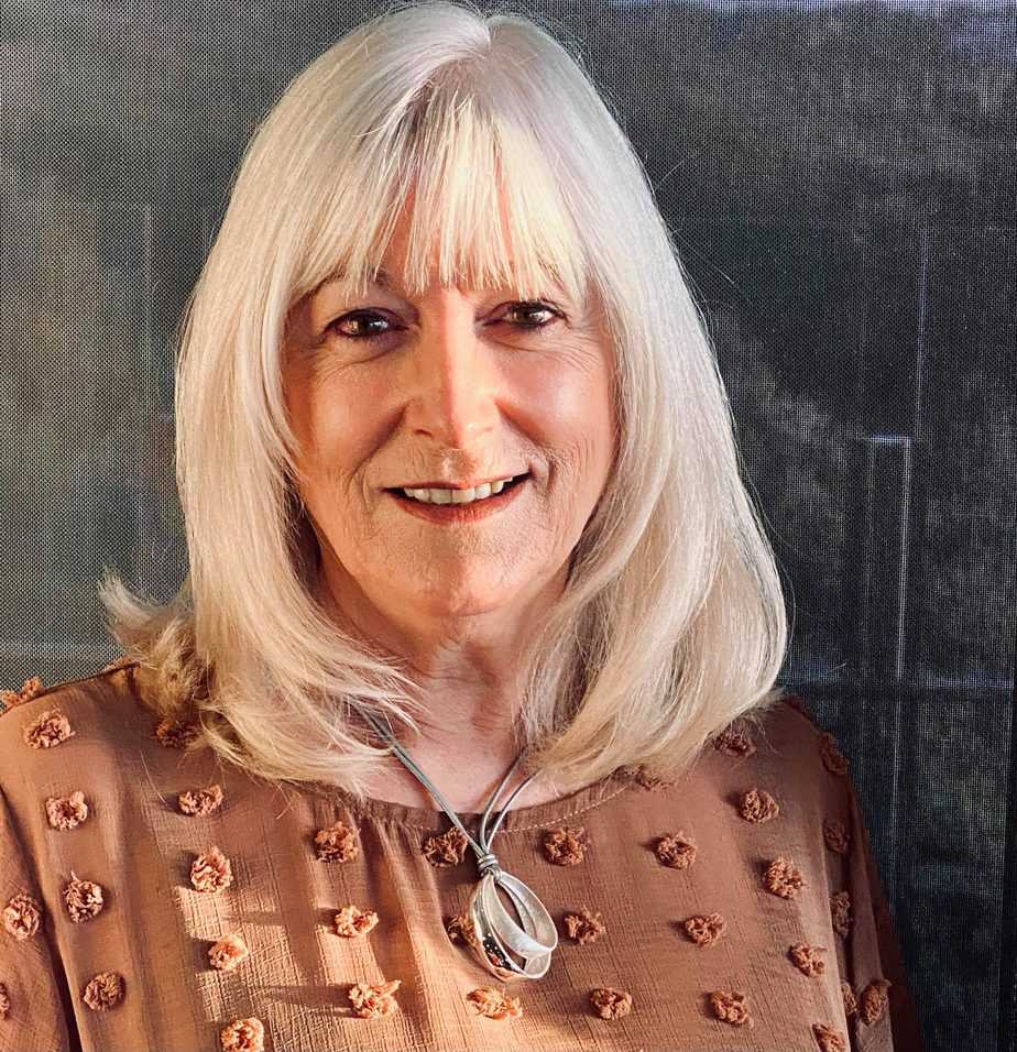 Janet Bailey's Instagram, Twitter & Facebook on IDCrawl